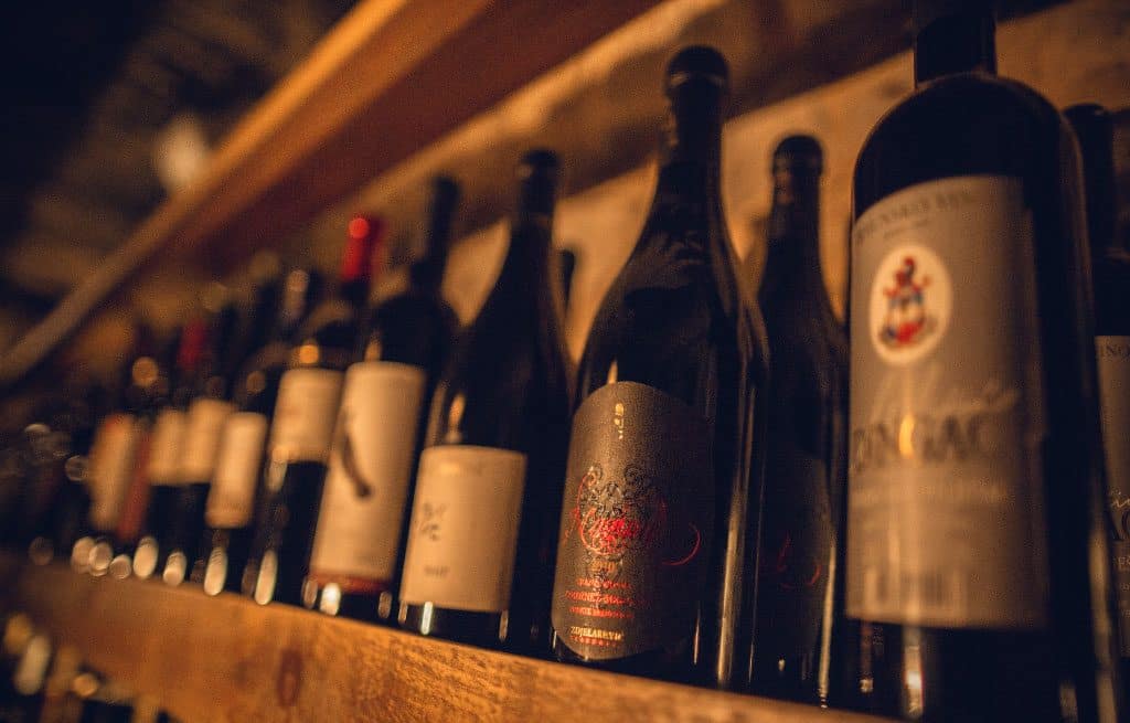 The Different Types Of Wine Bottle Closures | Cool Wine Cellar